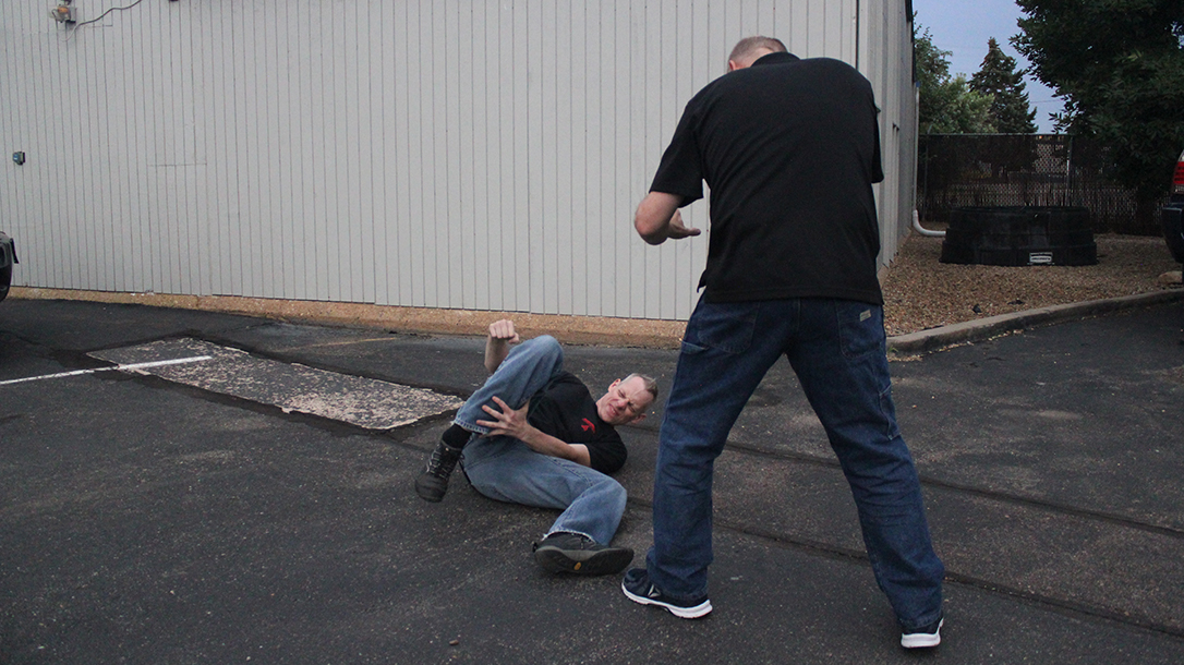 Self-Defense Skills: Mastering the Shoulder Stop for a Quick Counterattack