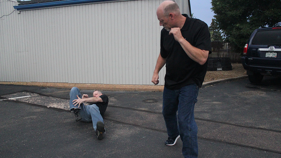 Self-Defense Skills: Mastering the Shoulder Stop for a Quick Counterattack