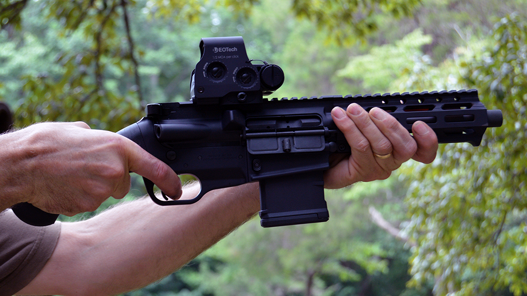 Fightlite Raider: The Sci-Fi Pistol With Intriguing Defense Capabilities